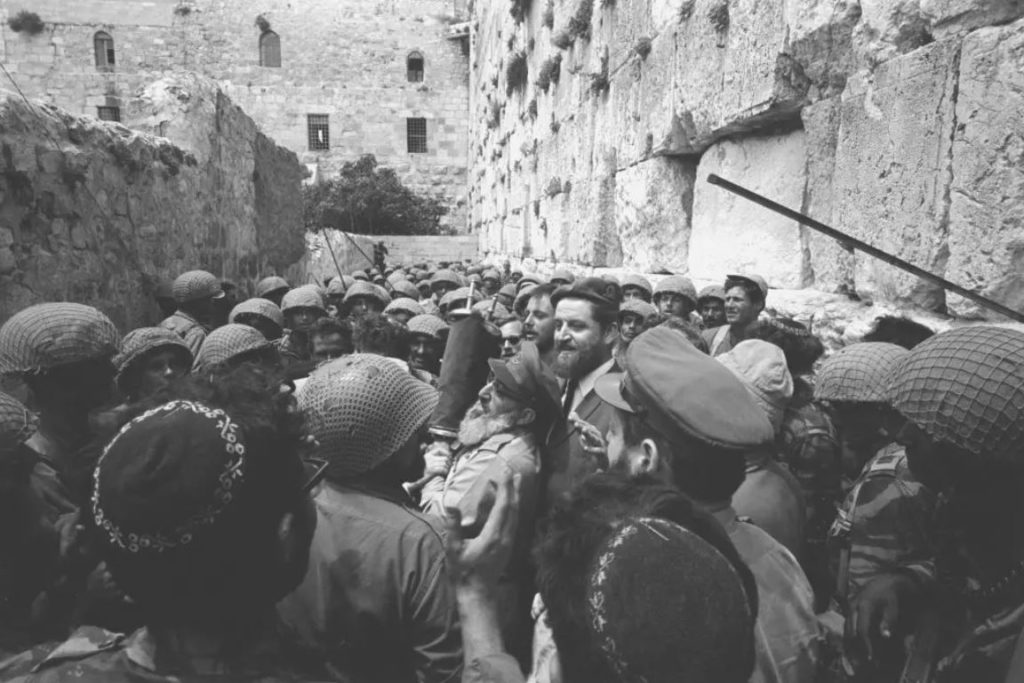 The Zohar Prophecy of the Six-Day War | Mayim Achronim